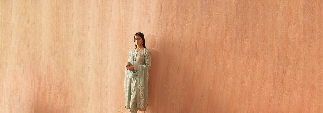 Timeless Beauty: Chikankari Kurta Set and Lovely White Chikankari Lehe