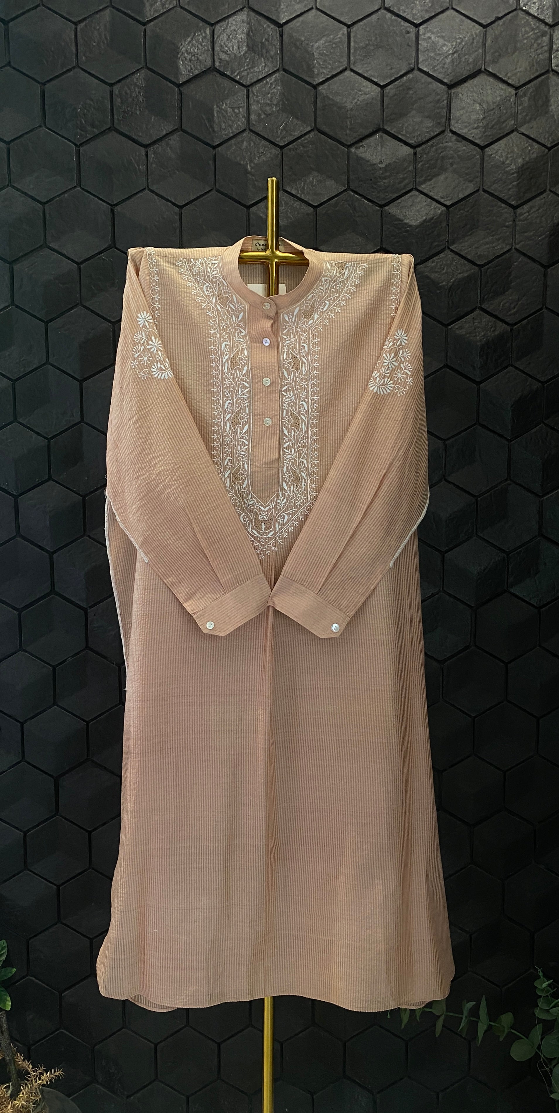 DULL PEACH CHANDERI STRIPED HANDLOOM CHIKANKARI KURTA